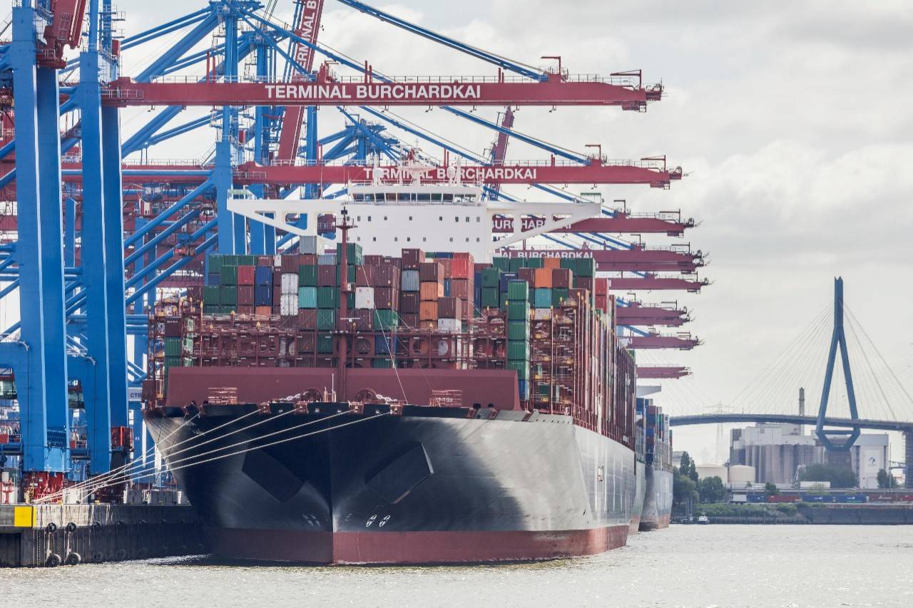 18,609 TEU – “Tihama” sets new loading record for Hapag-Lloyd - Hapag-Lloyd