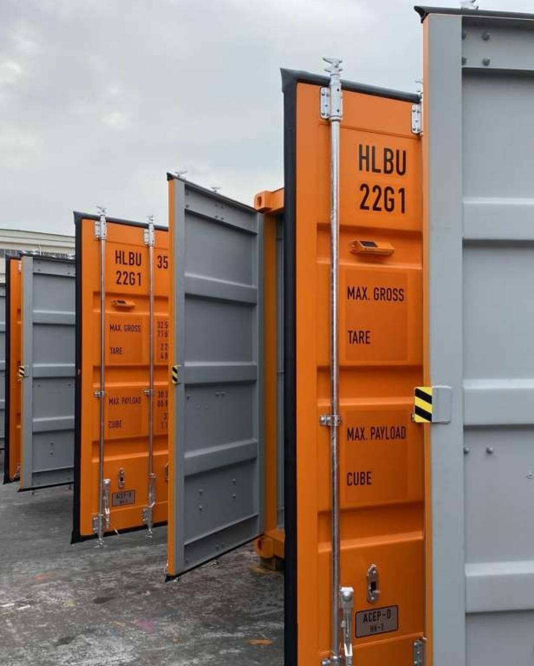 One million dry container monitoring devices installed! - Hapag-Lloyd