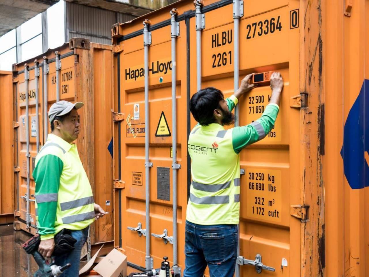 One million dry container monitoring devices installed! - Hapag-Lloyd