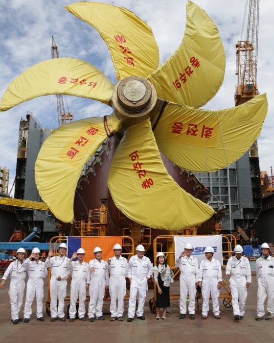 Start of construction: Keel-laying of the first 23,500+ TEU newbuilding ...